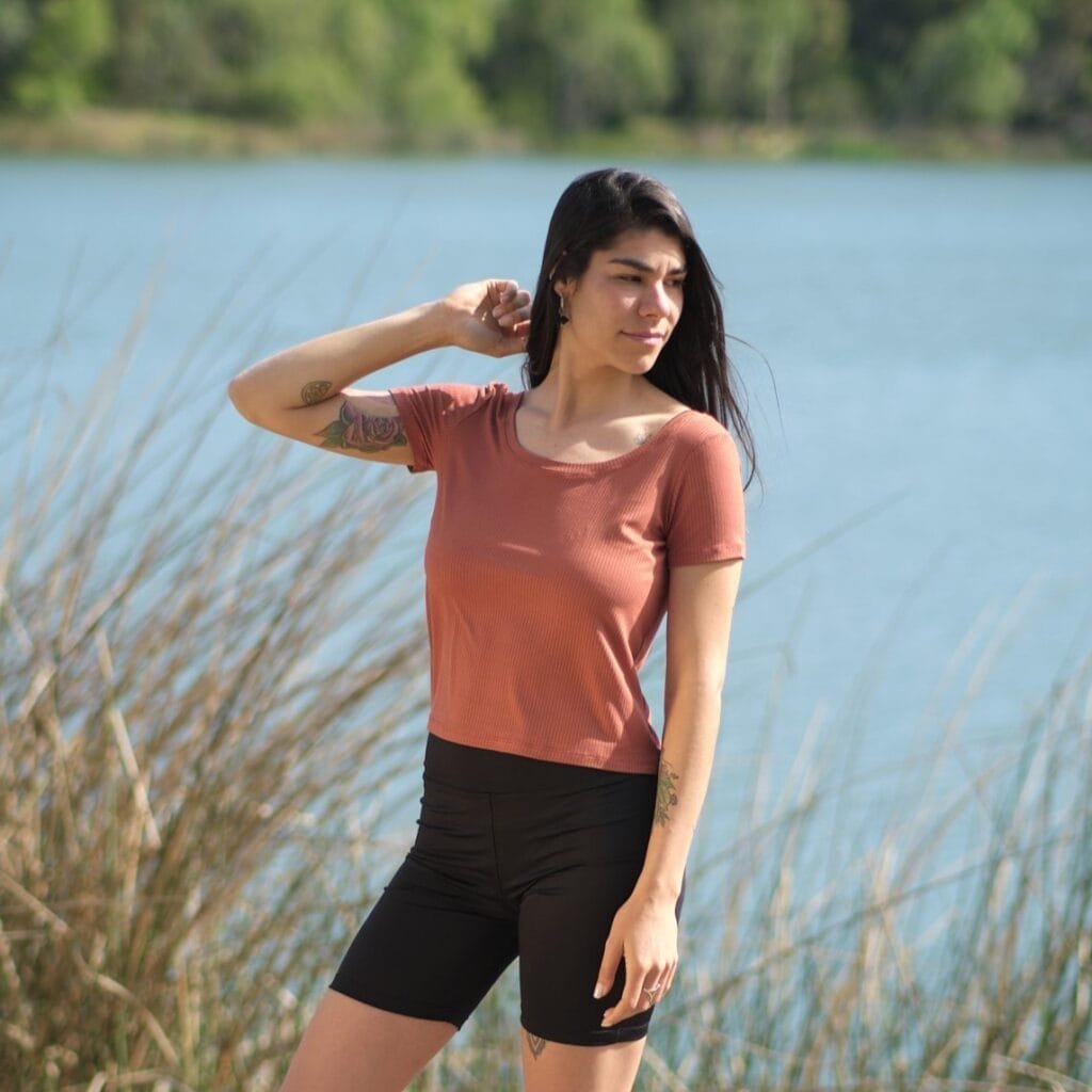 Remera Alma color tierra – Takun