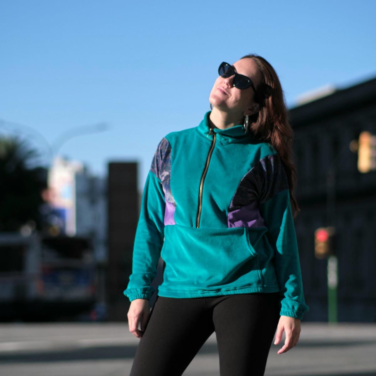 Buzo Armonía Jade y Velvet estampado violeta – Takun